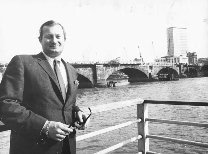 The Man Who Bought London Bridge: The True Story Behind the Legend ...